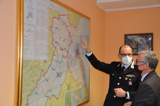 Il saluto del prefetto De Rosa al comando provinciale dell’Arma dei ... Il saluto del prefetto De Rosa al comando provinciale dell’Arma dei ...