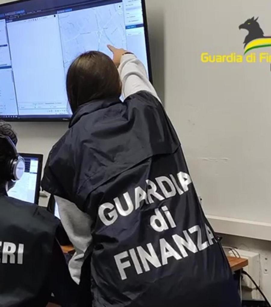 Maxi Sequestro Allimprenditore Roberto Soda