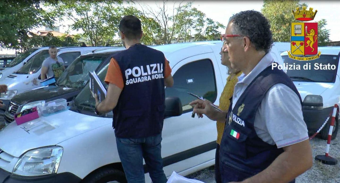 Maxi Sequestro Per Mafia A Longiano Guarda Il Video