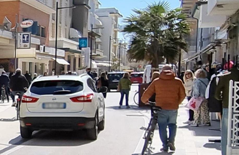 Rimini nord si divide sulla nuova Ztl Rimini nord si divide sulla nuova Ztl